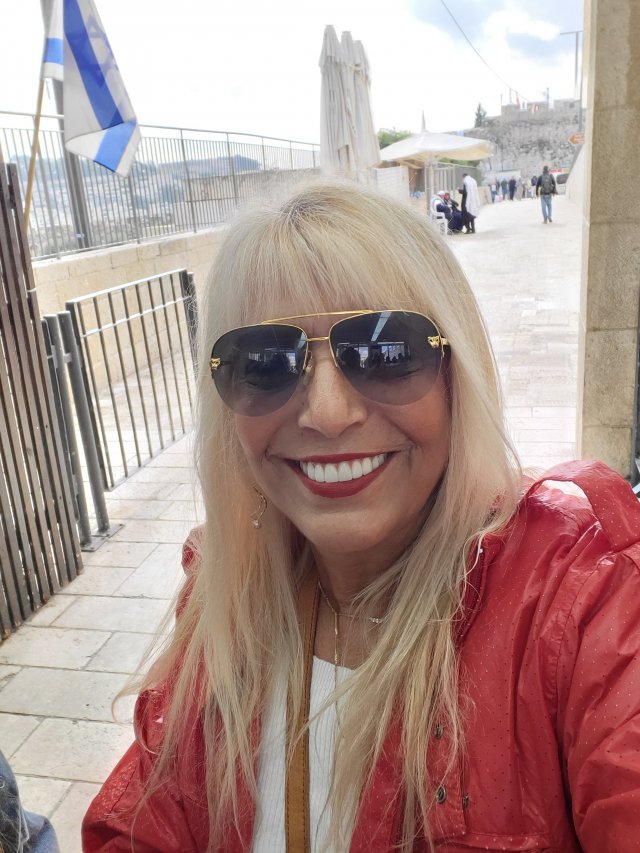 עדנה, 61, תל אביב - "date50plus"