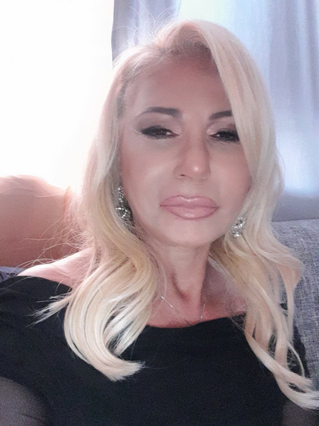 שלומית, 62, תל אביב - "date50plus"