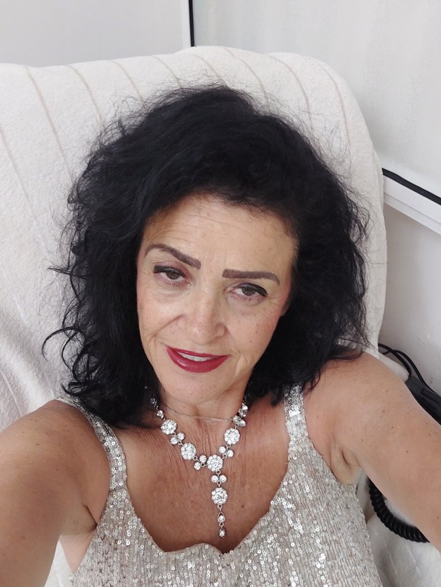 שרה, 62, תל אביב - "date50plus"