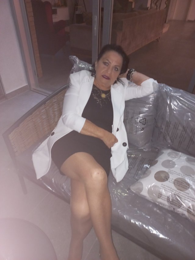 קרולינה, 69, חולון - "date50plus"