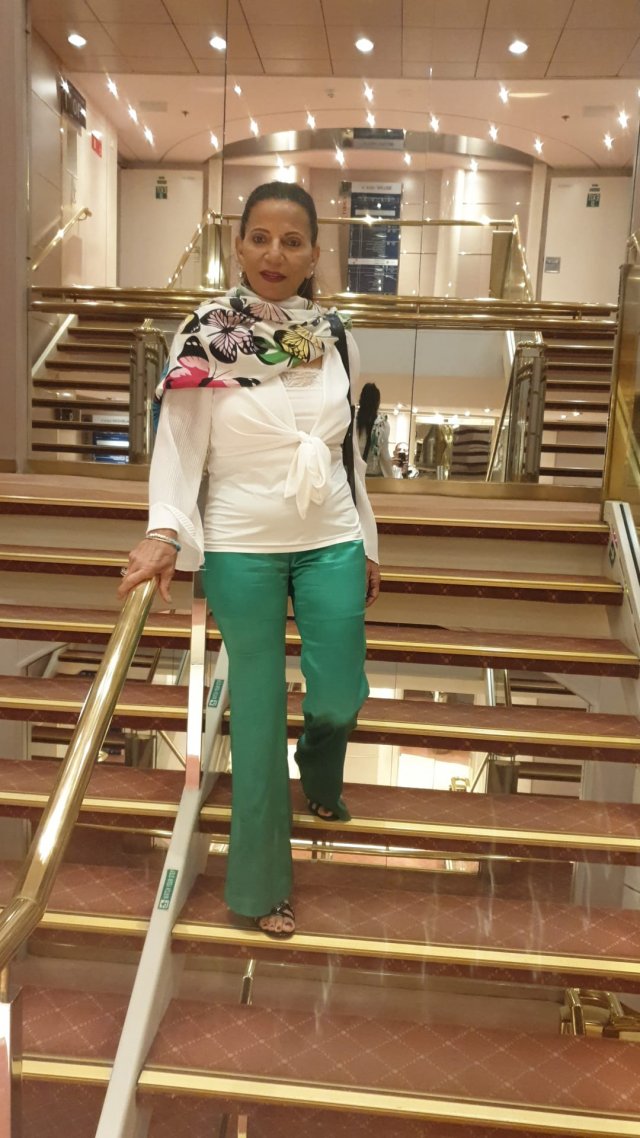 ציפי, 65, תל אביב - "date50plus"