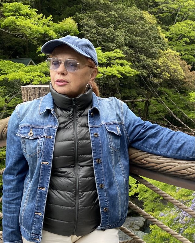 לאיסה, 73, רמת השרון - "date50plus"