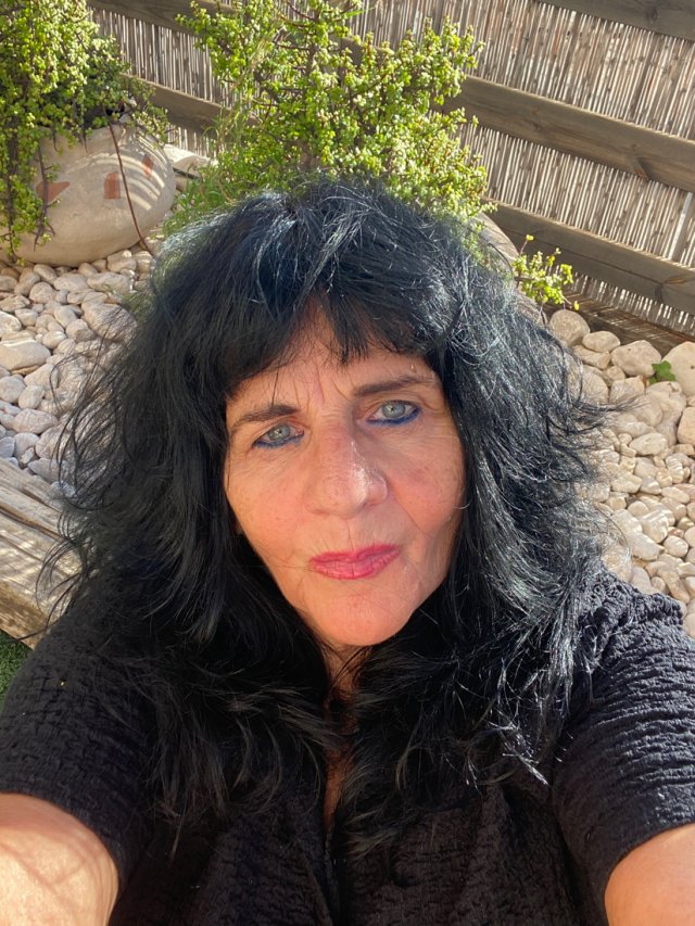 לאה, 60, ראש העין - "date50plus"