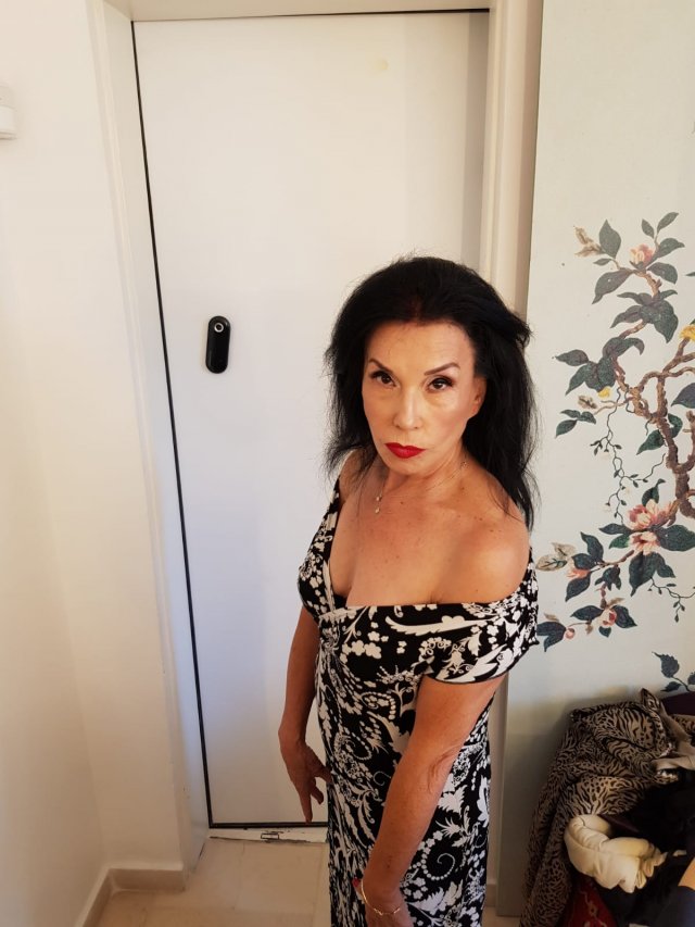 כרמלה, 68, רעננה - "date50plus"