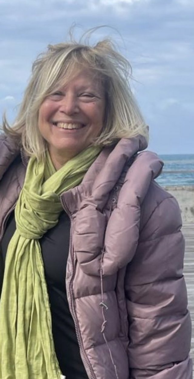 זהבית, 69, תל אביב - "date50plus"