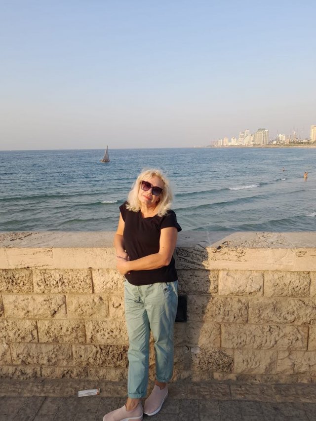 ליליה, 60, תל אביב - "date50plus"