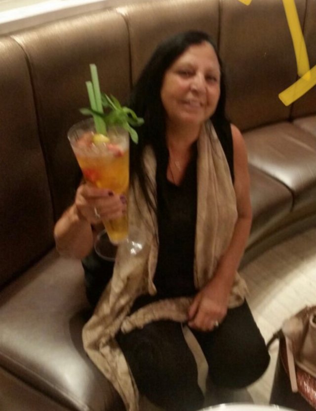 אושרה, 72, ראש העין - "date50plus"