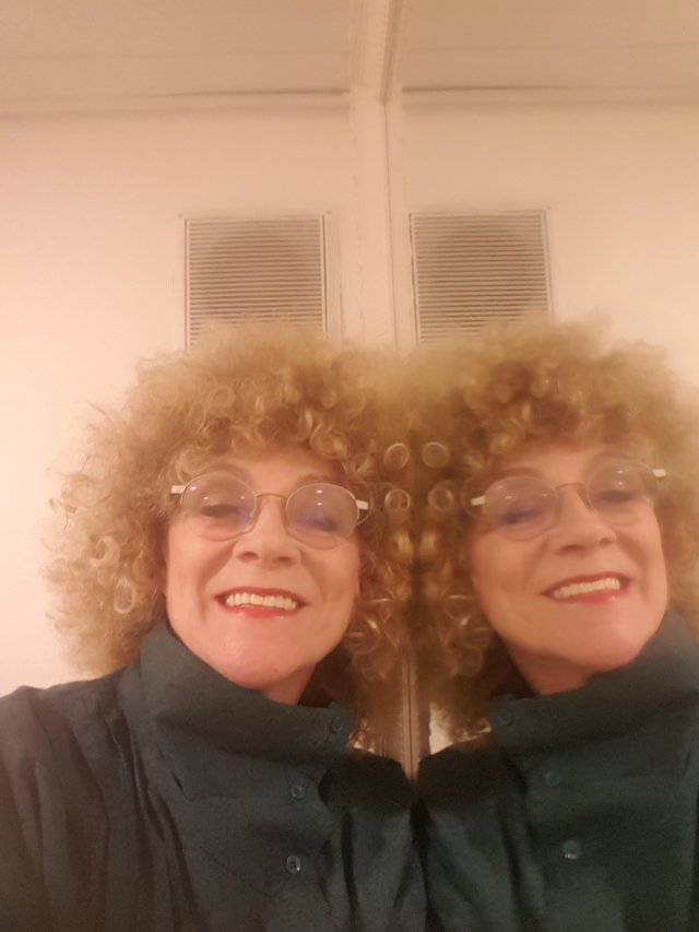LINDY, 65, יהוד - "date50plus"