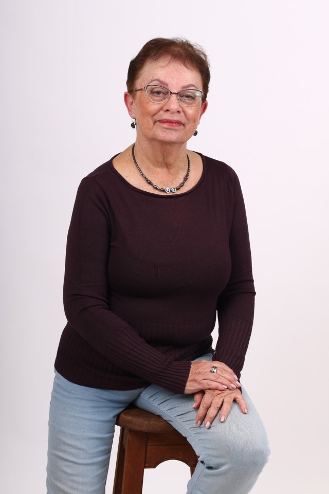 אטי, 76, כפר סבא - "date50plus"