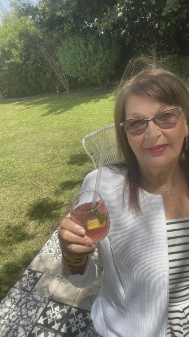 נאווה ברוך, 70, ראשון לציון - "date50plus"