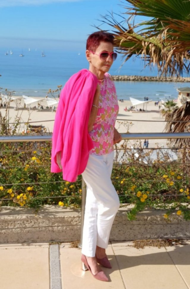 ריקה, 73, ראש העין - "date50plus"