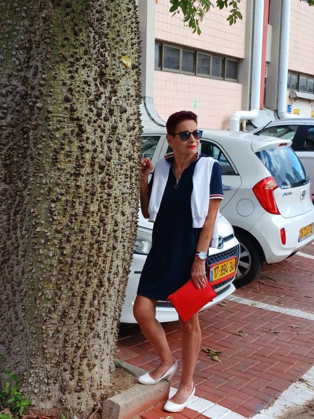 ריקה, 73, ראש העין - "date50plus"