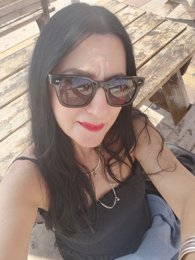 קטרין לוי, 57, תל אביב - "date50plus"