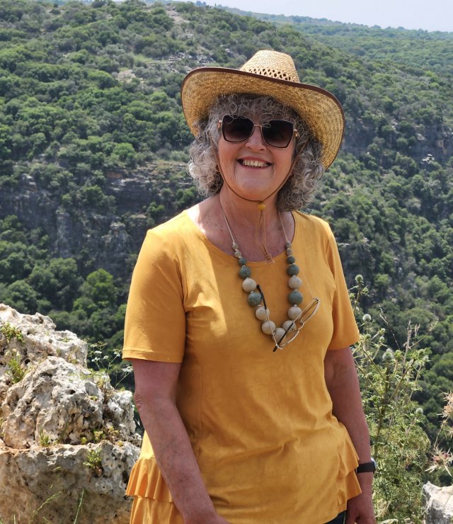 מאיה, 68, מעלות - "date50plus"