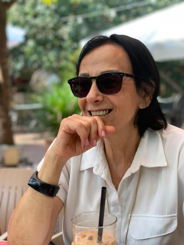 ניצה, 71, רמת השרון - "date50plus"