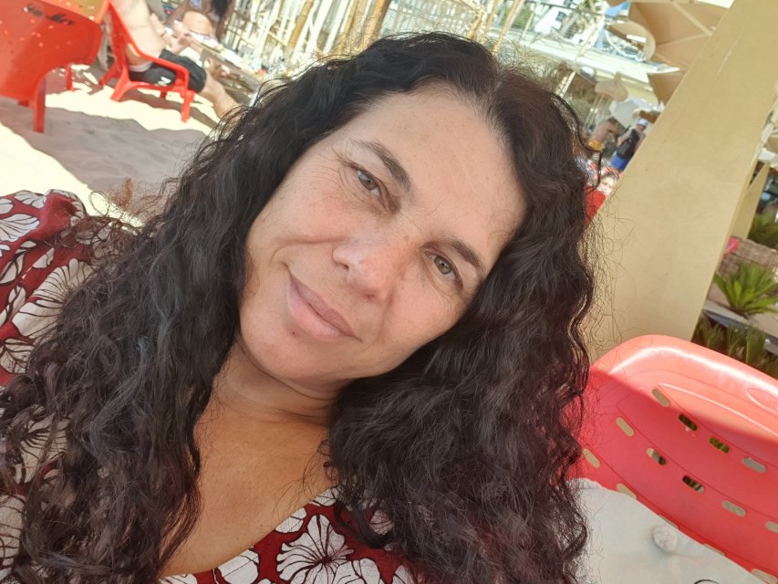 לואיז, 52, צור יצחק - "date50plus"