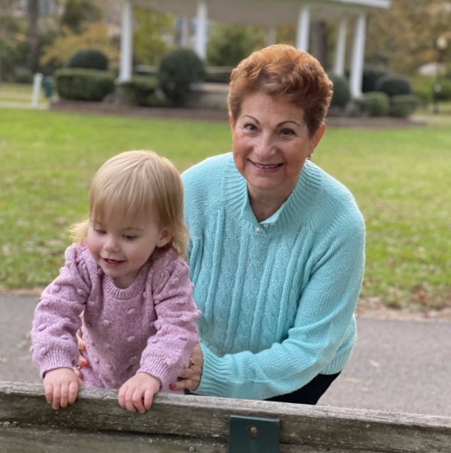 Shula, 75, רעננה - "date50plus"