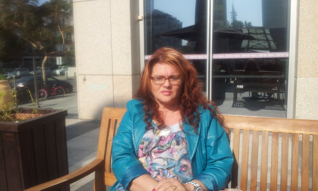 תמי גרינברג, 72, תל אביב - "date50plus"