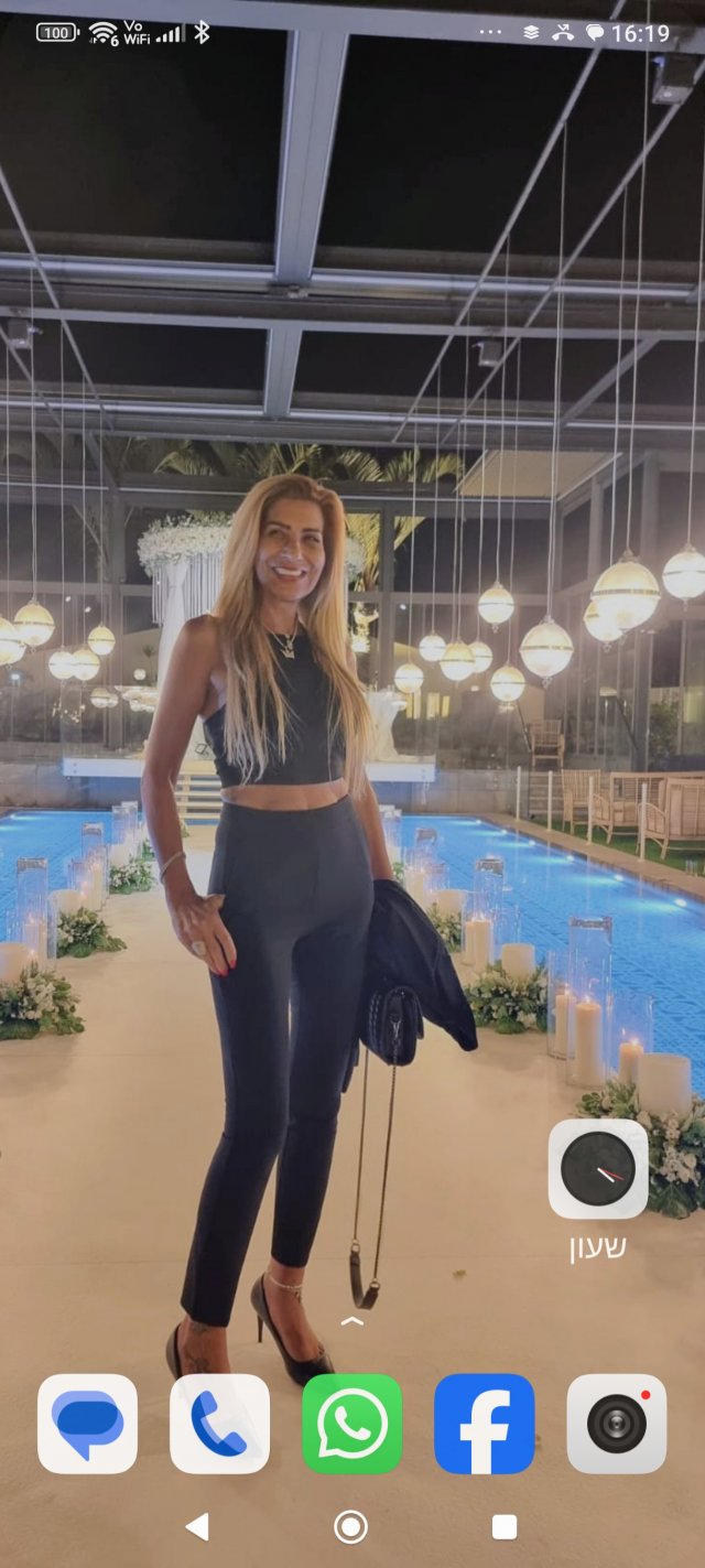 דבי, 65, תל אביב - "date50plus"