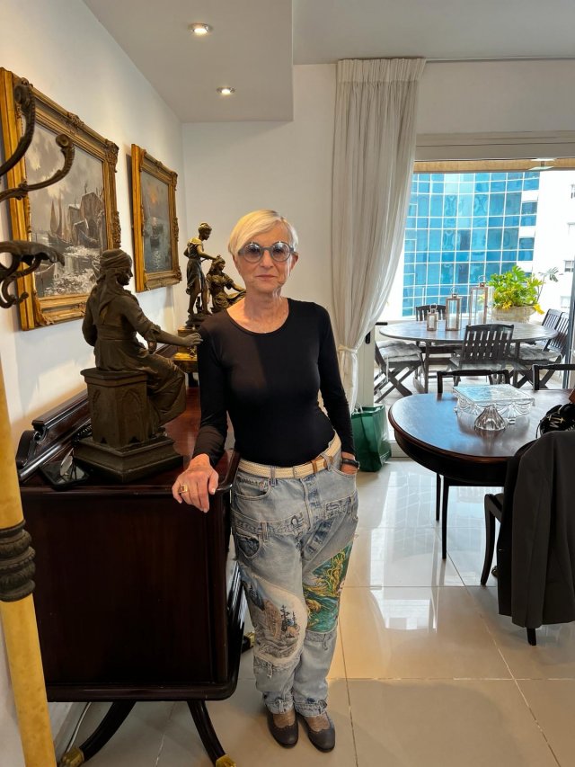 ענת, 70, הרצליה - "date50plus"