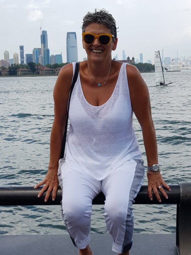 פיפי, 60, תל אביב - "date50plus"