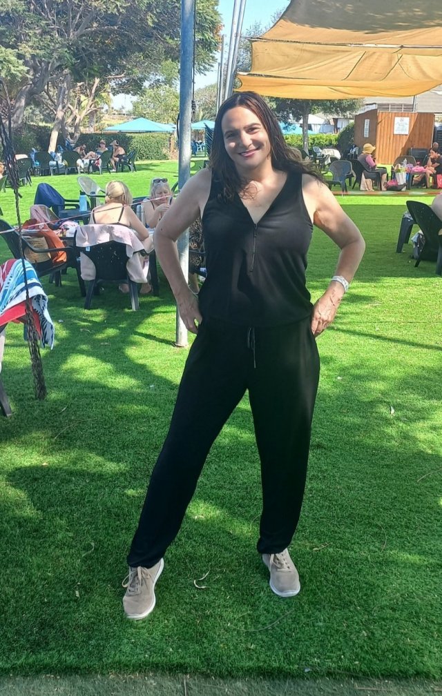 אניטה, 64, חולון - "date50plus"