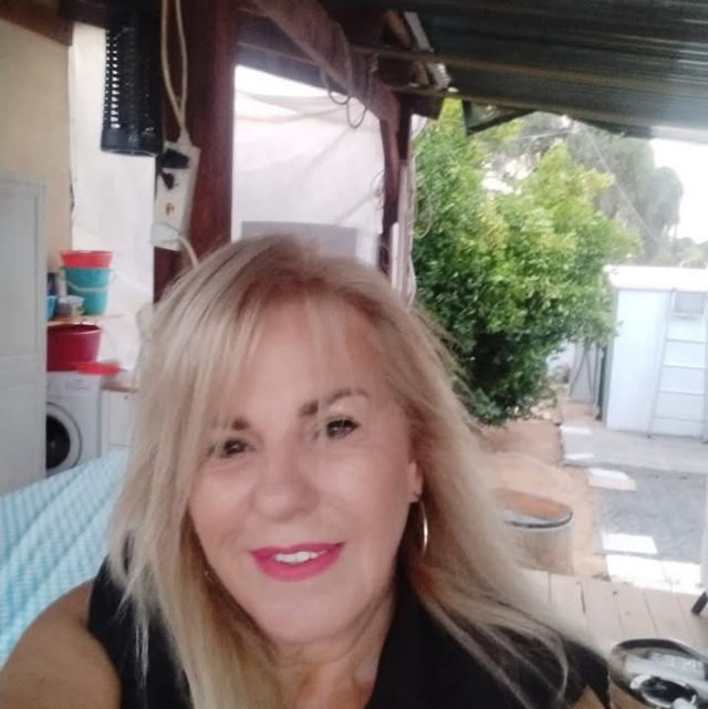 שרה פרנסיס, 65, ראשון לציון - "date50plus"