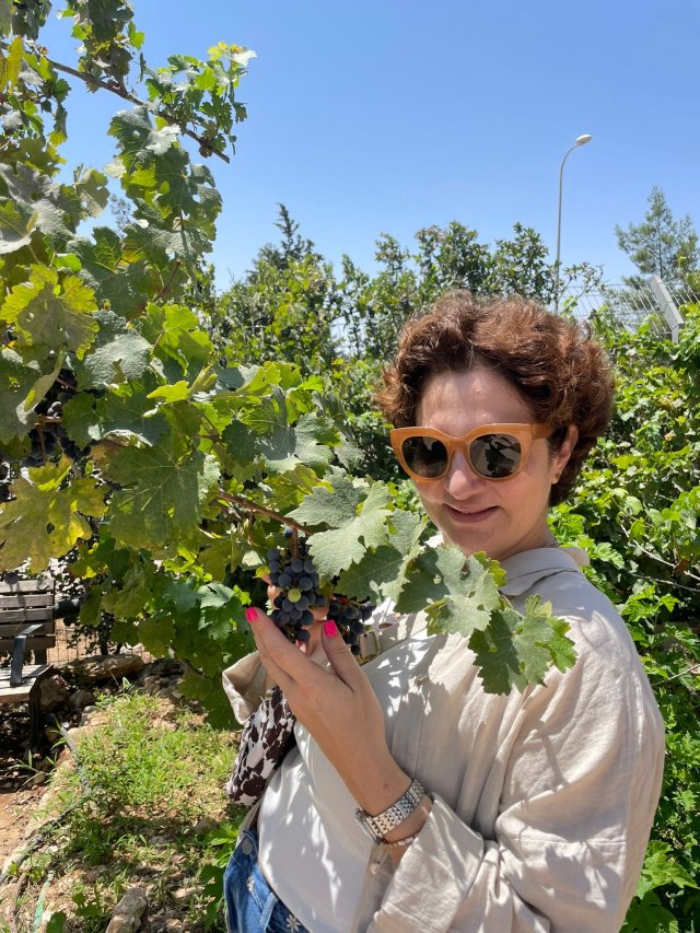 אלה, 54, הרצליה - "date50plus"