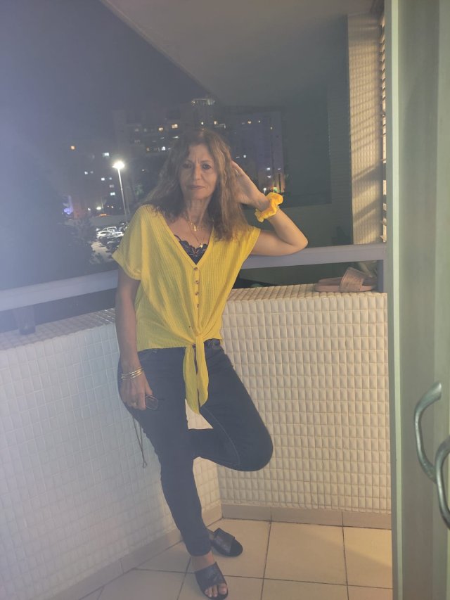 אילה, 64, נתניה - "date50plus"