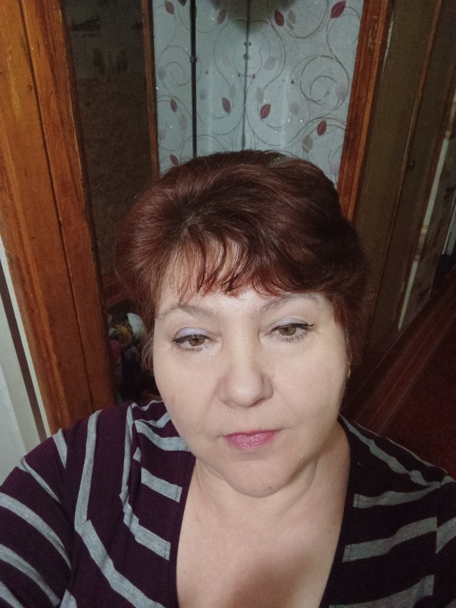 Elena, 58, London - "date50plus"